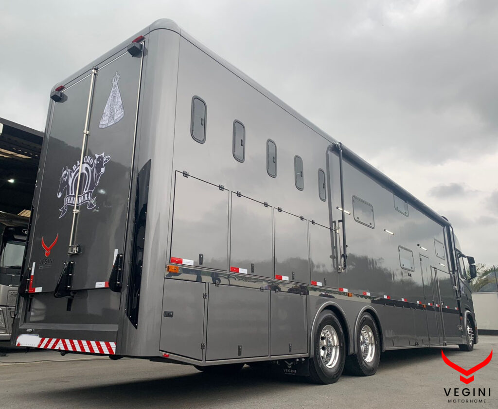 Motorhome em Scania 450s – Vegini