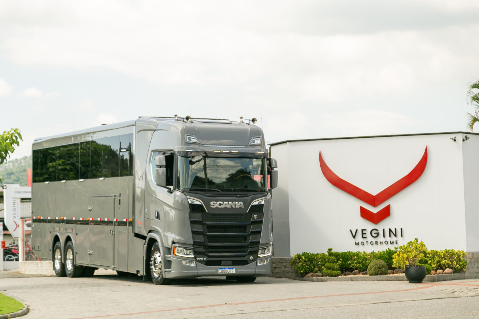 MOTORHOME EM SCANIA V8 770 – Vegini